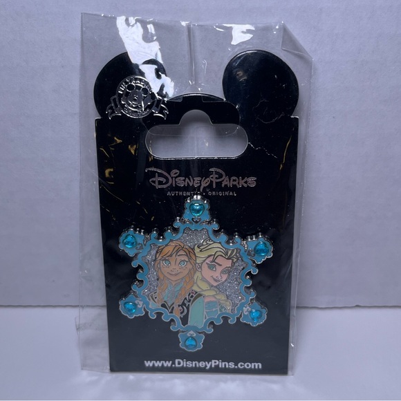 Disney | Other | Disney Parks Frozen Anna And Elsa Trading Pin New ...